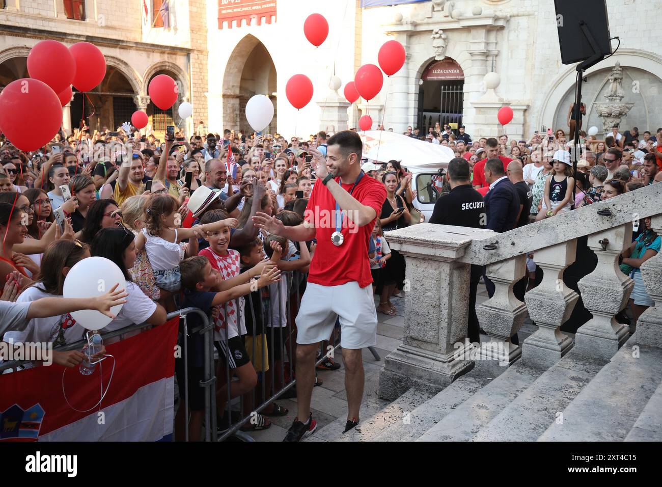 Dubrovnik, Croatia. 13th Aug, 2024. Silver medal winner Toni Popadic ...
