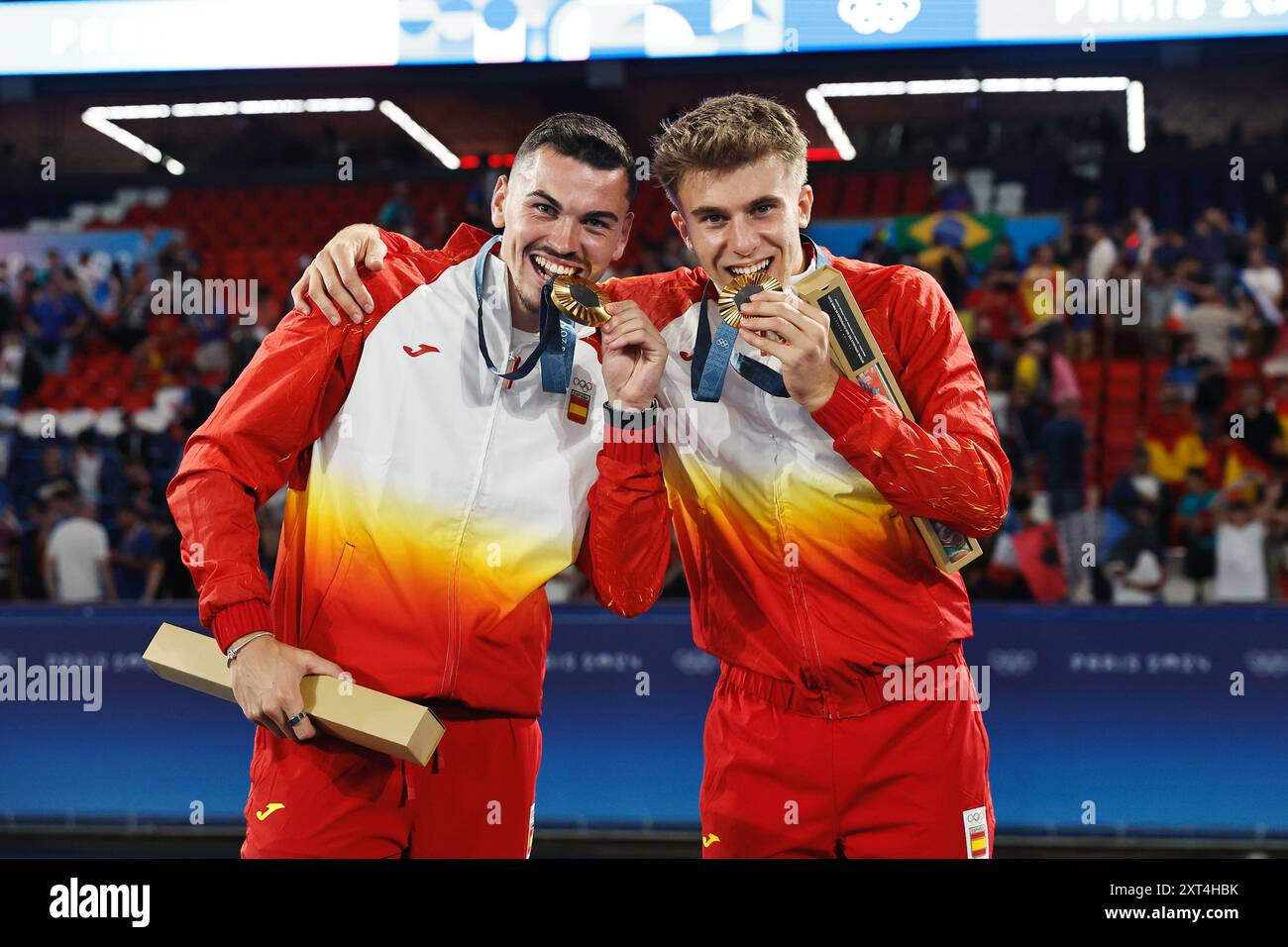 Spain esp celebrate winning the gold medal hi-res stock photography and ...
