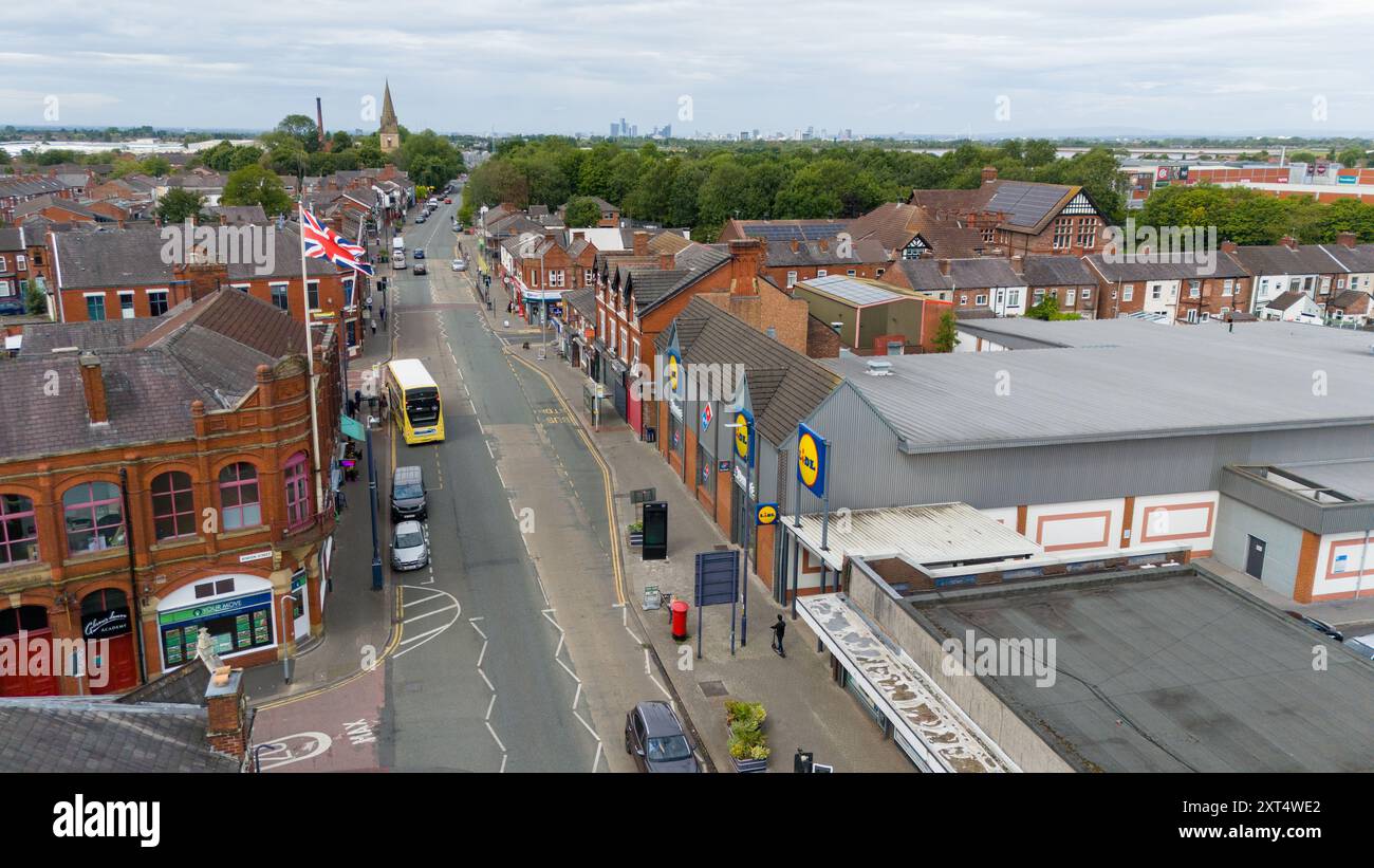 High street shops uk aerial hi-res stock photography and images - Alamy