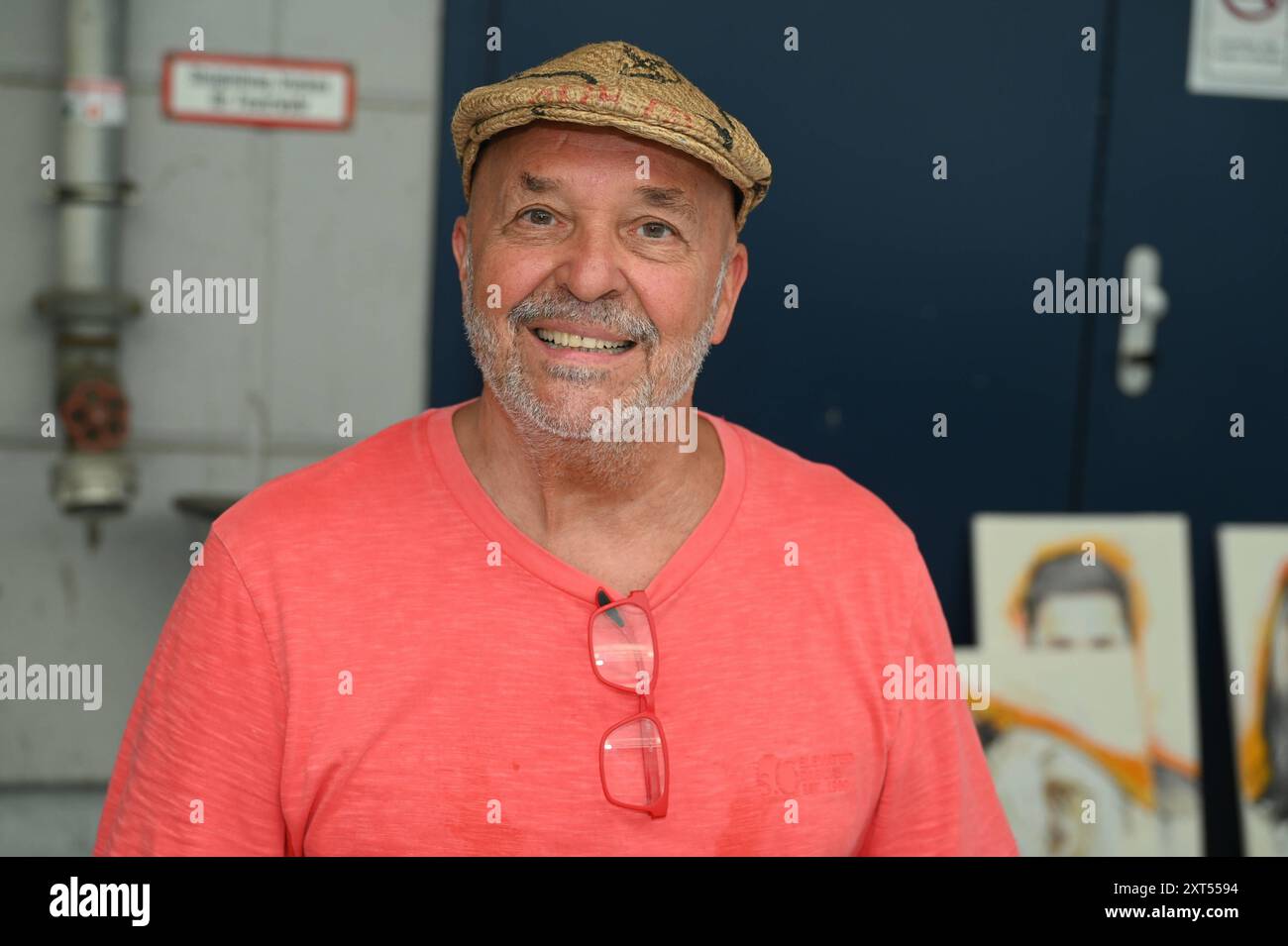 Schauspieler Holger Franke posiert beim Fantreffen und Starwahl der RTL ...