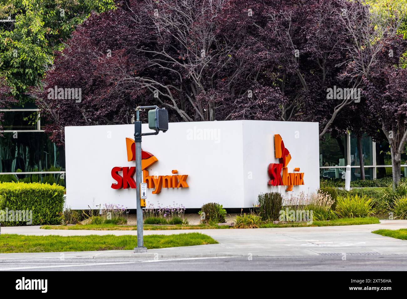 Sk hynix logo hi-res stock photography and images - Alamy