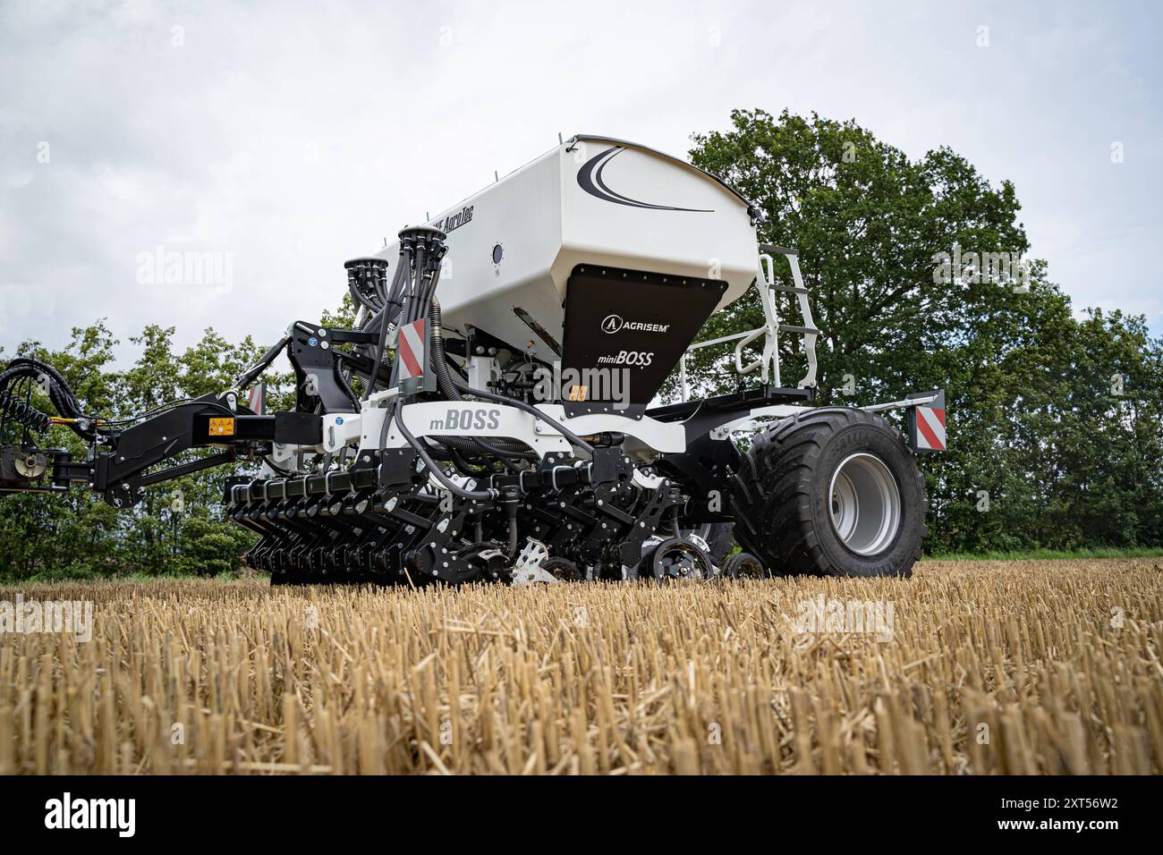 Mulchsaat - Direkt-Sämaschine des Herstellers Agrisem auf einem ...