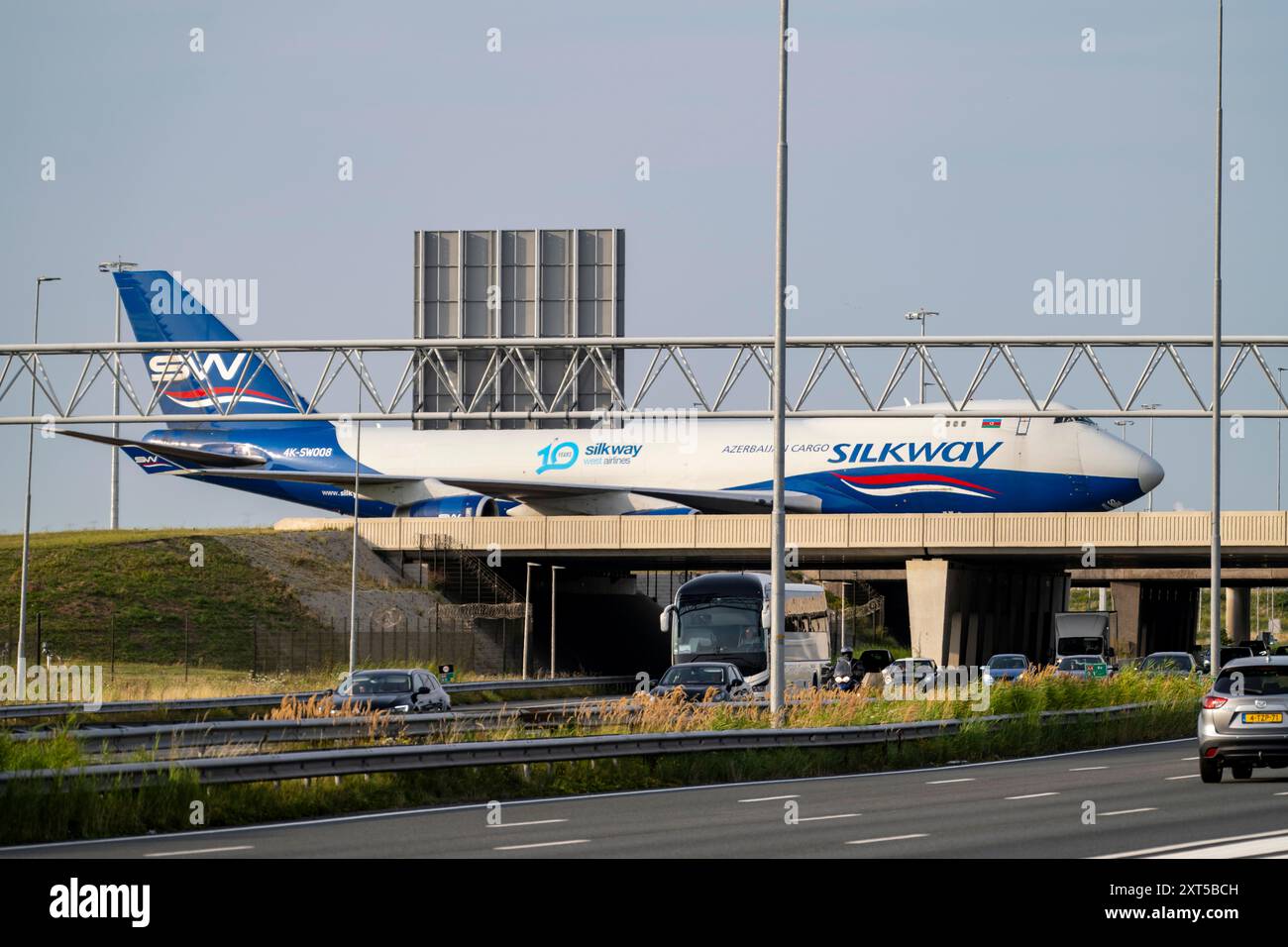 Amsterdam Schiphol Airport, Silk Way West Airlines, Boeing 747-4R7F ...
