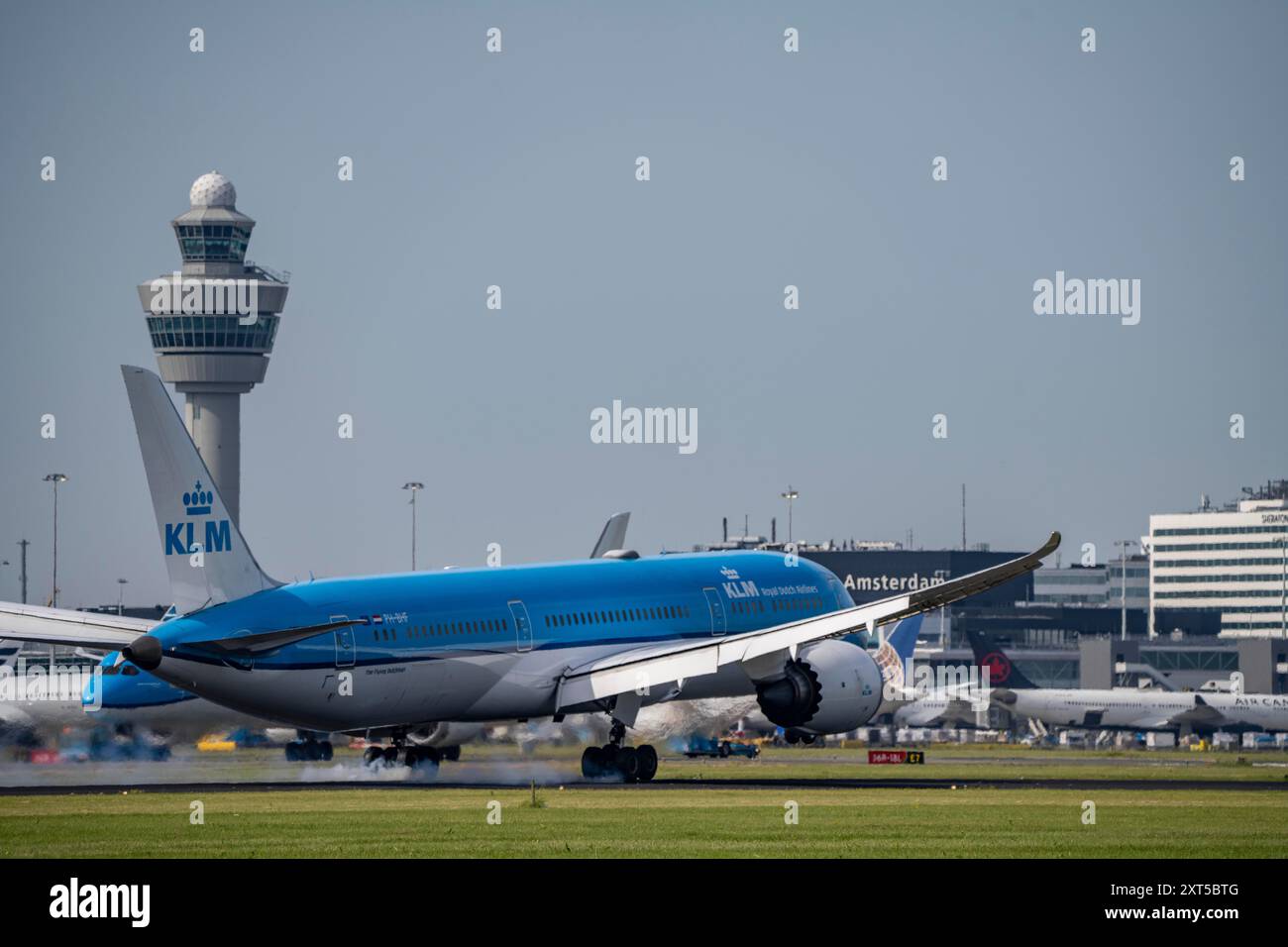 KLM Boeing 787 Dreamliner aircraft landing at Amsterdam Schiphol ...