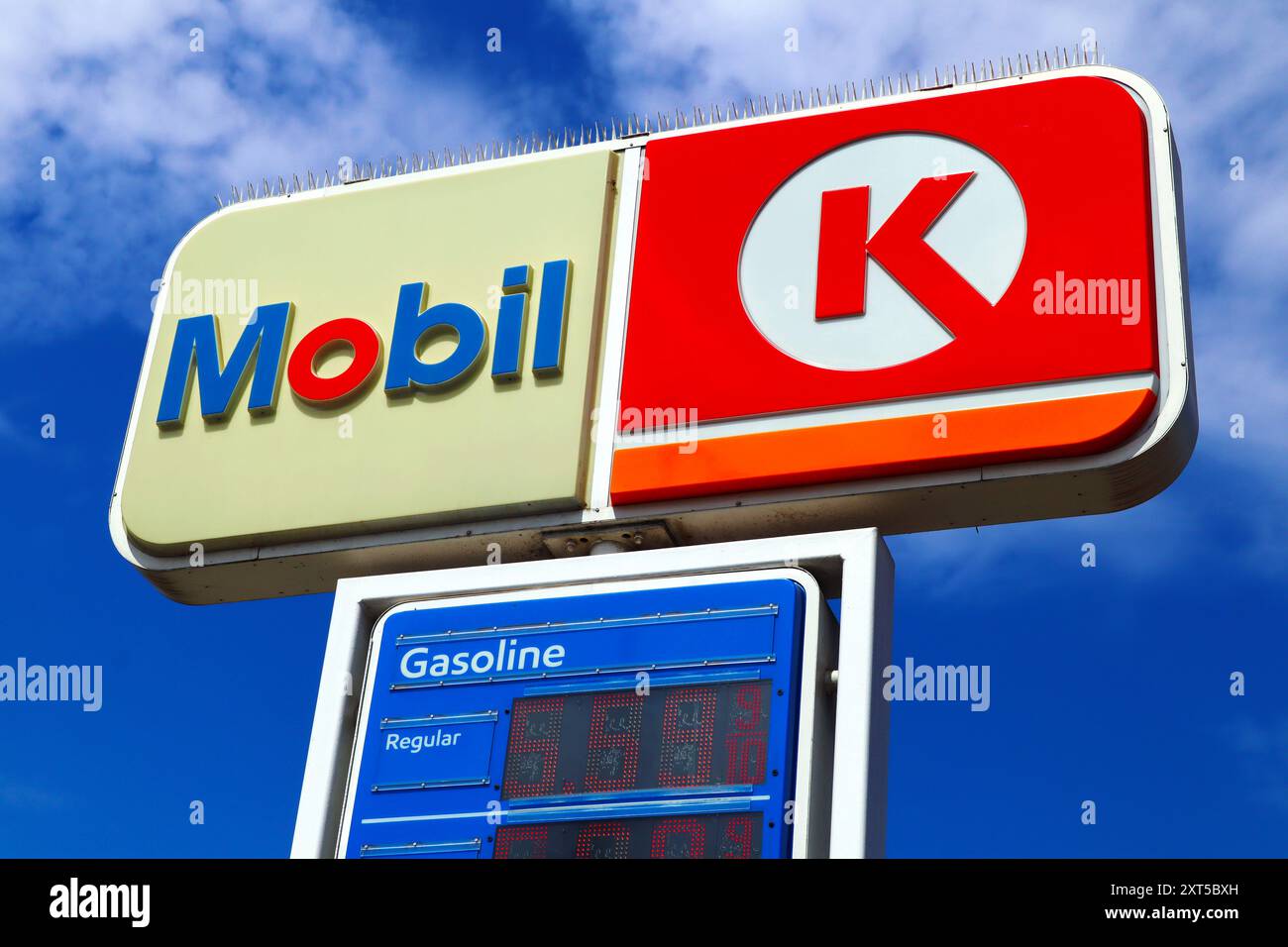 Los Angeles, California: MOBIL Gas Station and Circle K Store sign ...