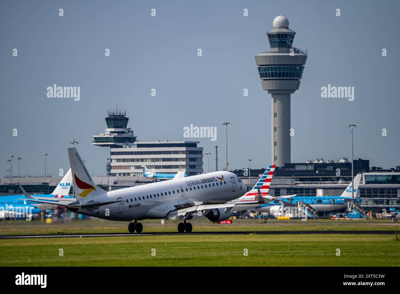 German airways embraer e190ar hi-res stock photography and images - Alamy