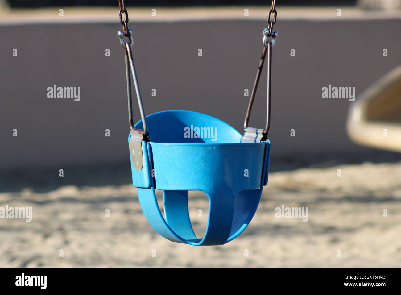 Garden swing relaxation enjoyment hi-res stock photography and images ...