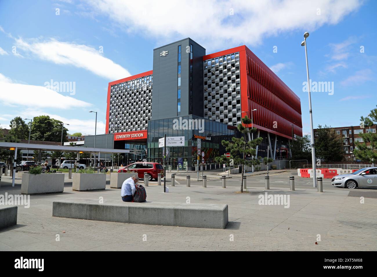 Station Square in Coventry Stock Photo - Alamy