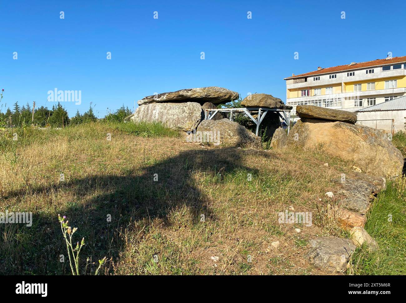 Ancient dolmen hi-res stock photography and images - Alamy