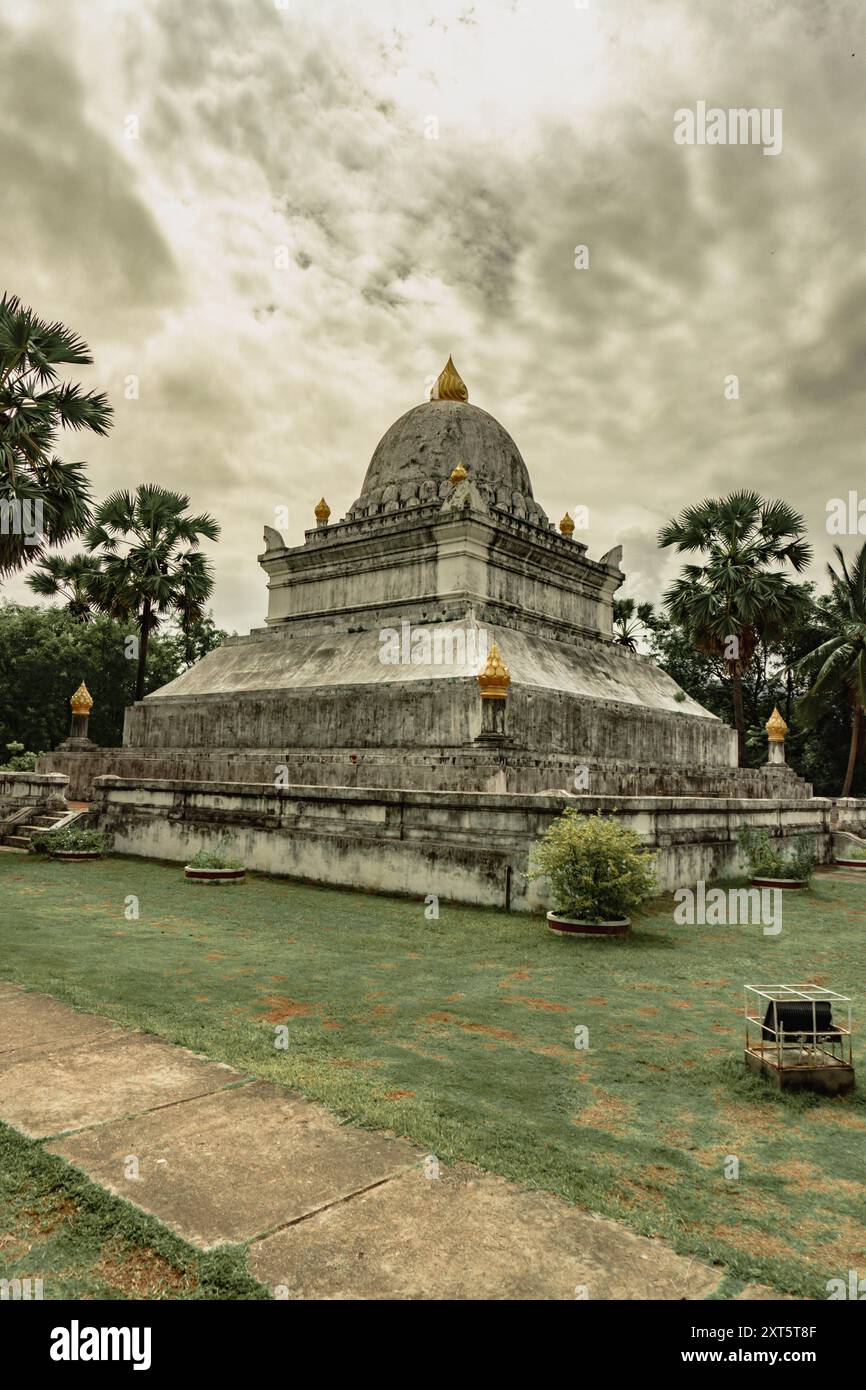 Asia Culture and Nature Travel Sights in Laos Makmo Stupa of the Wat ...