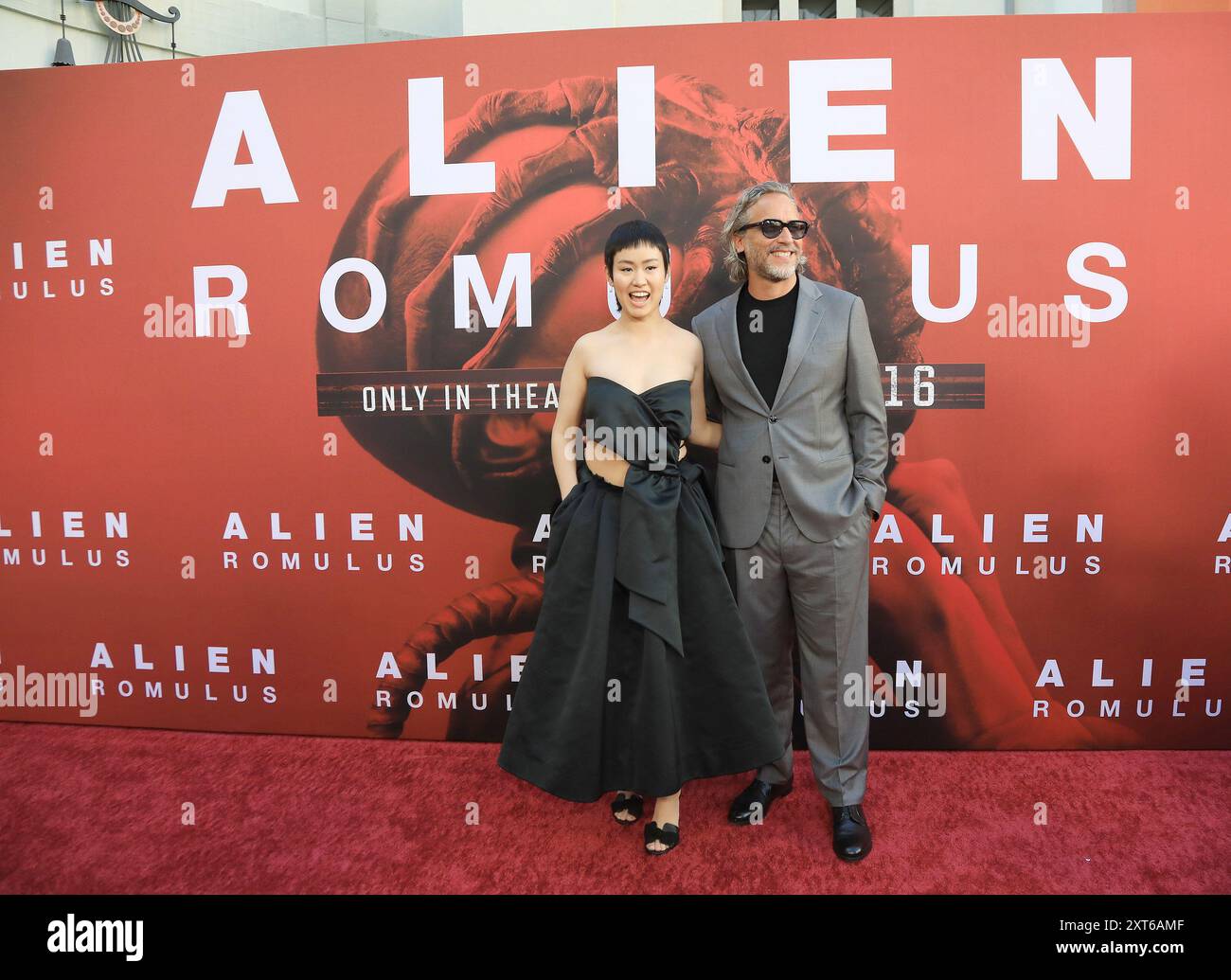 Alien romulus wu hi-res stock photography and images - Alamy
