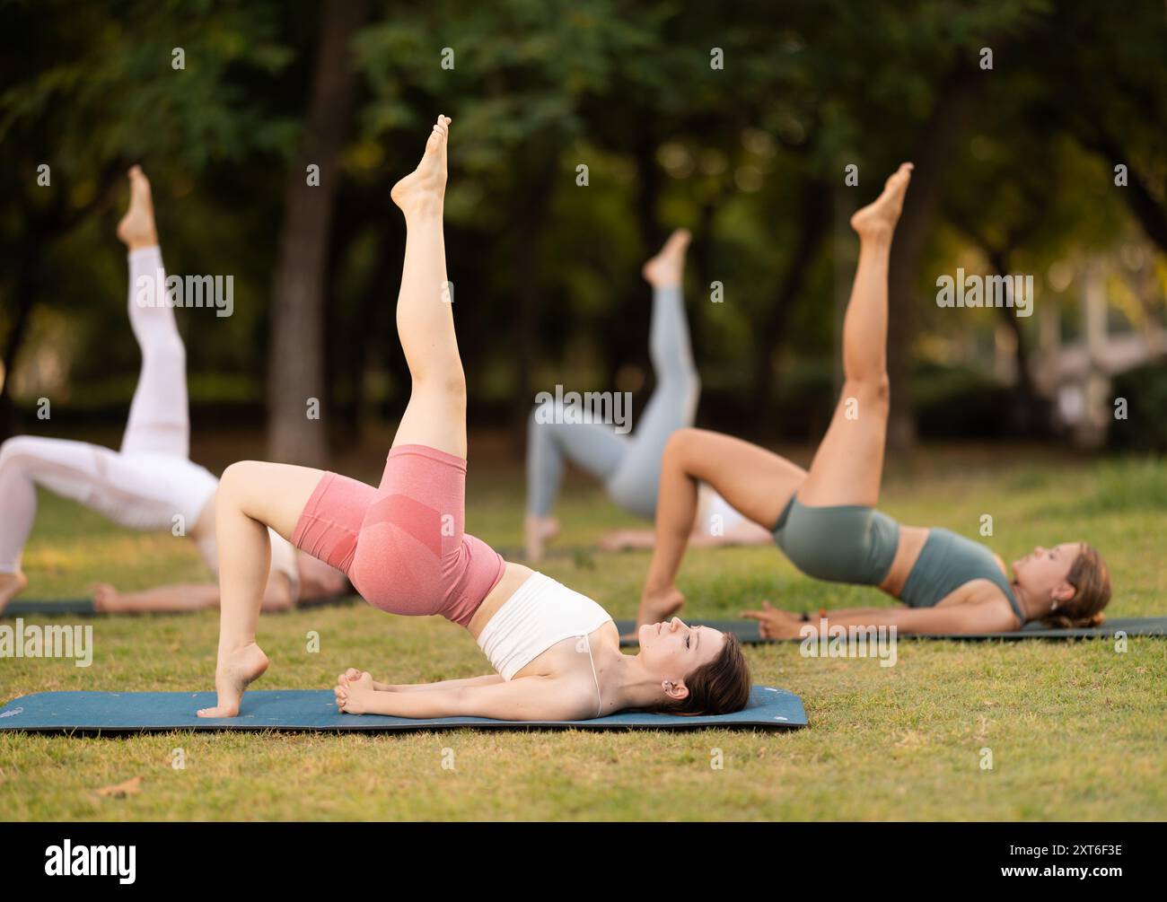 Setu badha sarvangasana hi-res stock photography and images - Alamy