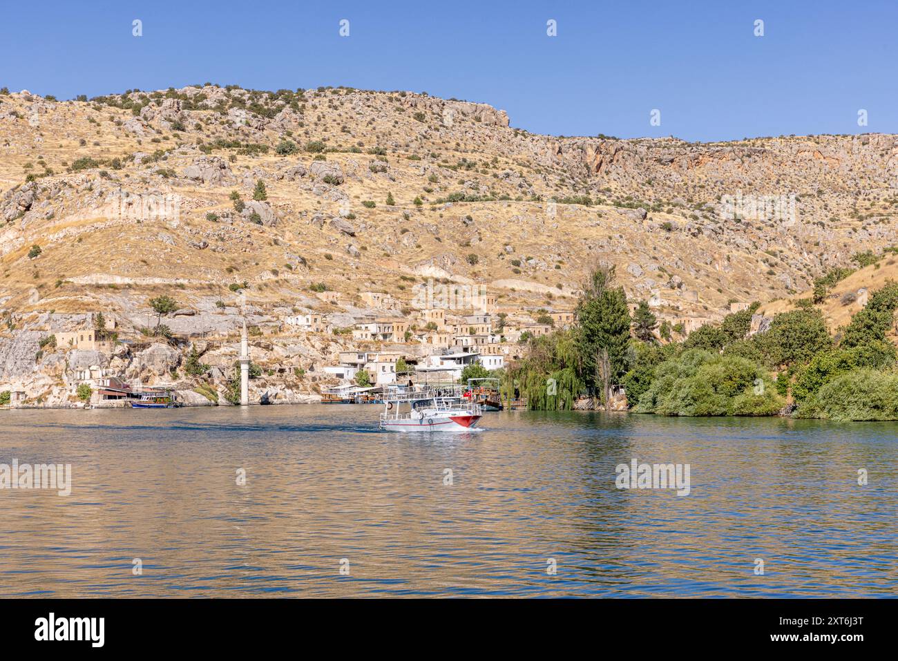Halfeti Village with sunken mosque in Sanliurfa Province of Turkey ...