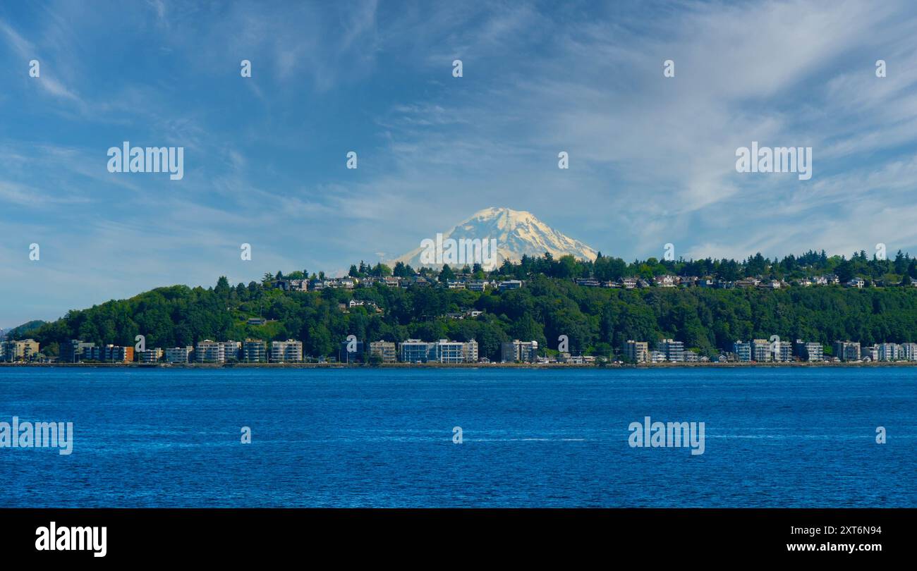 Mount Rainier Beyond West Seattle Stock Photo - Alamy