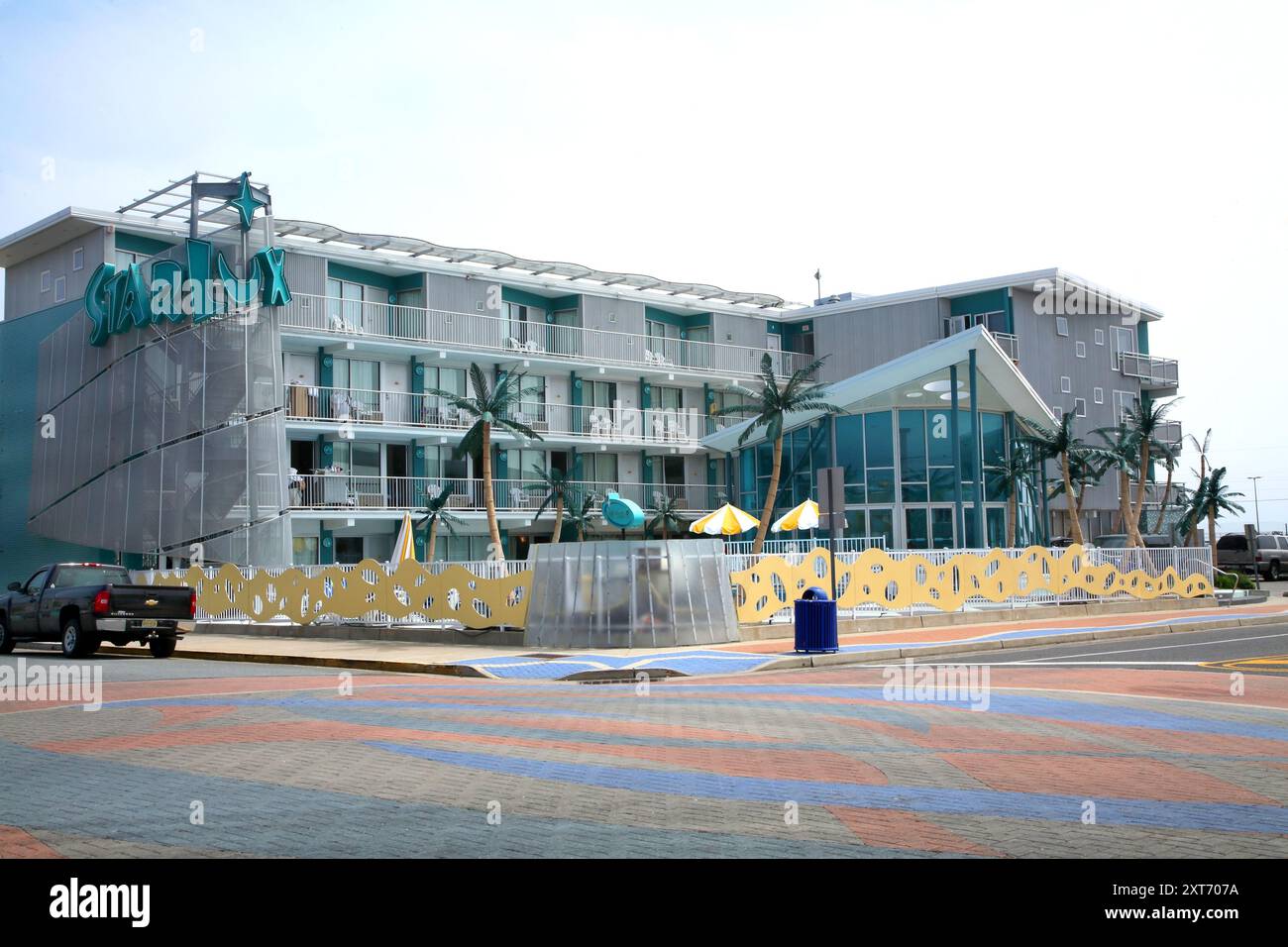 Wildwood hotel features iconic 1950's doo-wop resort architecture, with ...