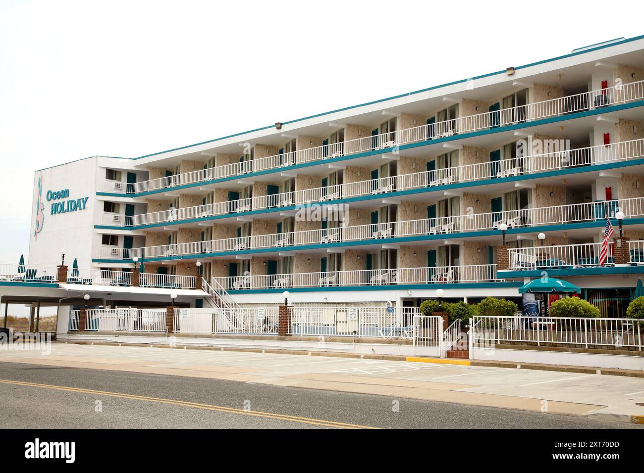 Wildwood hotel features iconic 1950's doo-wop resort architecture, with ...