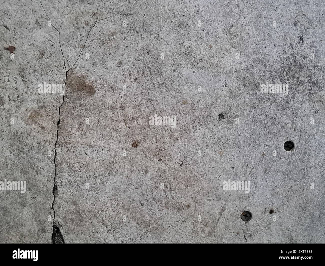 vertical crack on the cement concrete wall, grunge texture and pattern ...