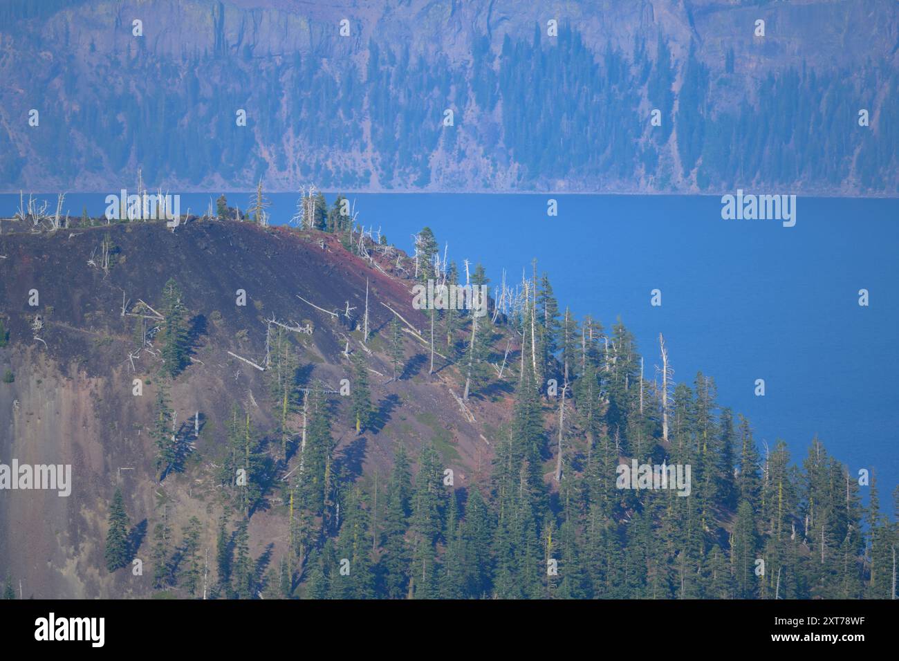 The amazing Crater Lake National Park at Watchman Overlook, Oregon OR ...