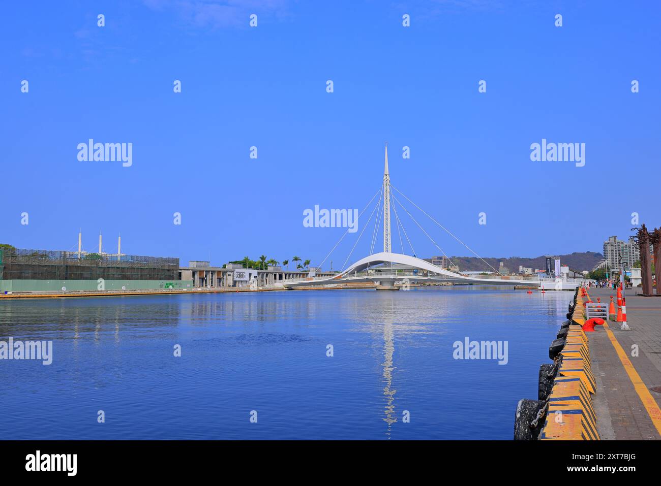 Great Harbor Bridge (Dagang Bridge) at Yancheng District, Kaohsiung ...