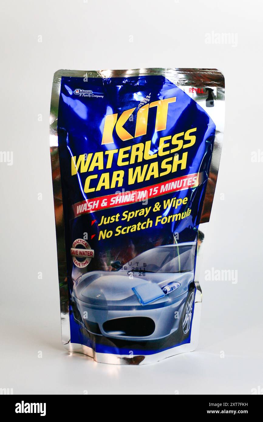 Close up a refill pack of KIT Waterless Car Wash Shampoo, Spray and ...