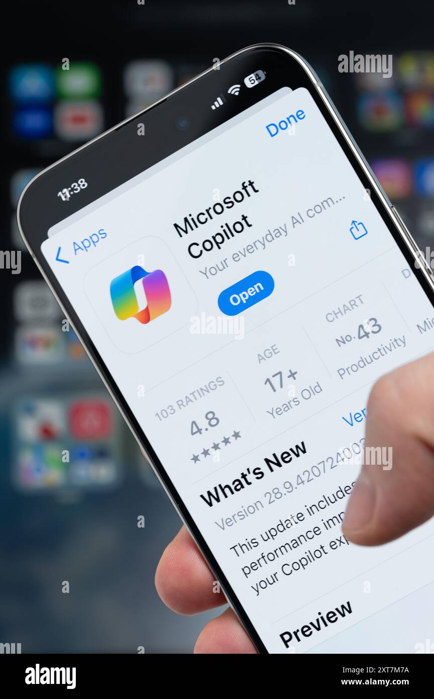 Microsoft copilot app hi-res stock photography and images - Alamy