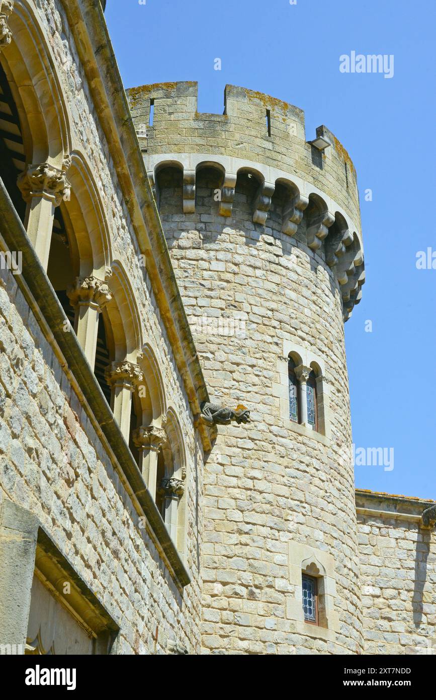 The Castle of Santa Florentina, the scene of the filming of the Game of ...