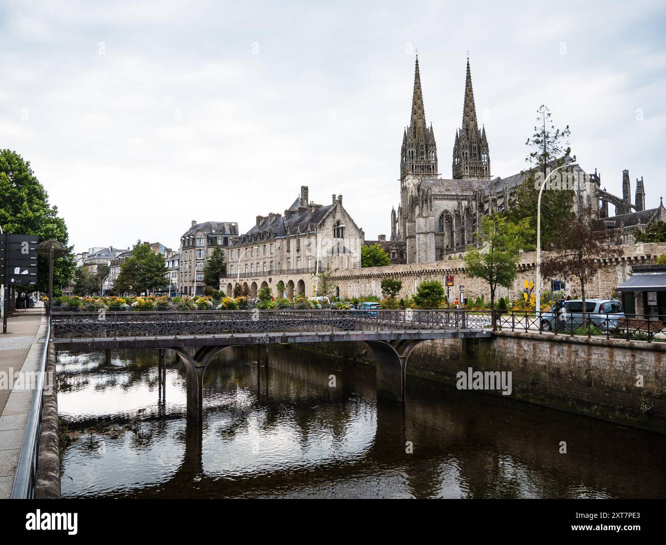 Quimper city by the Odet river, French Brittany Stock Photo - Alamy