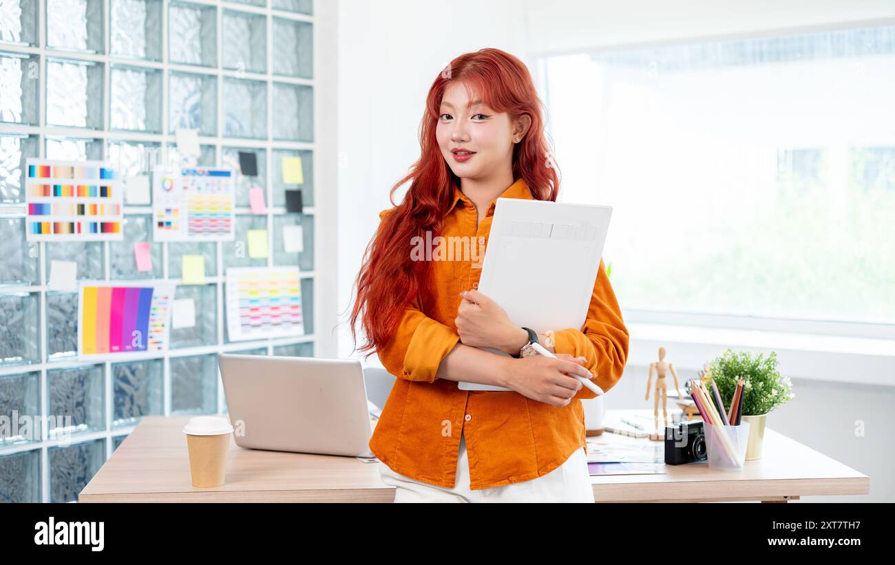 Studio portrait graphic designer hi-res stock photography and images ...
