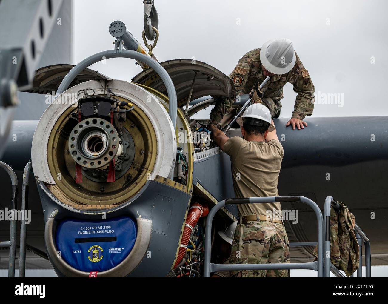 1st airborne command control squadron hi-res stock photography and ...