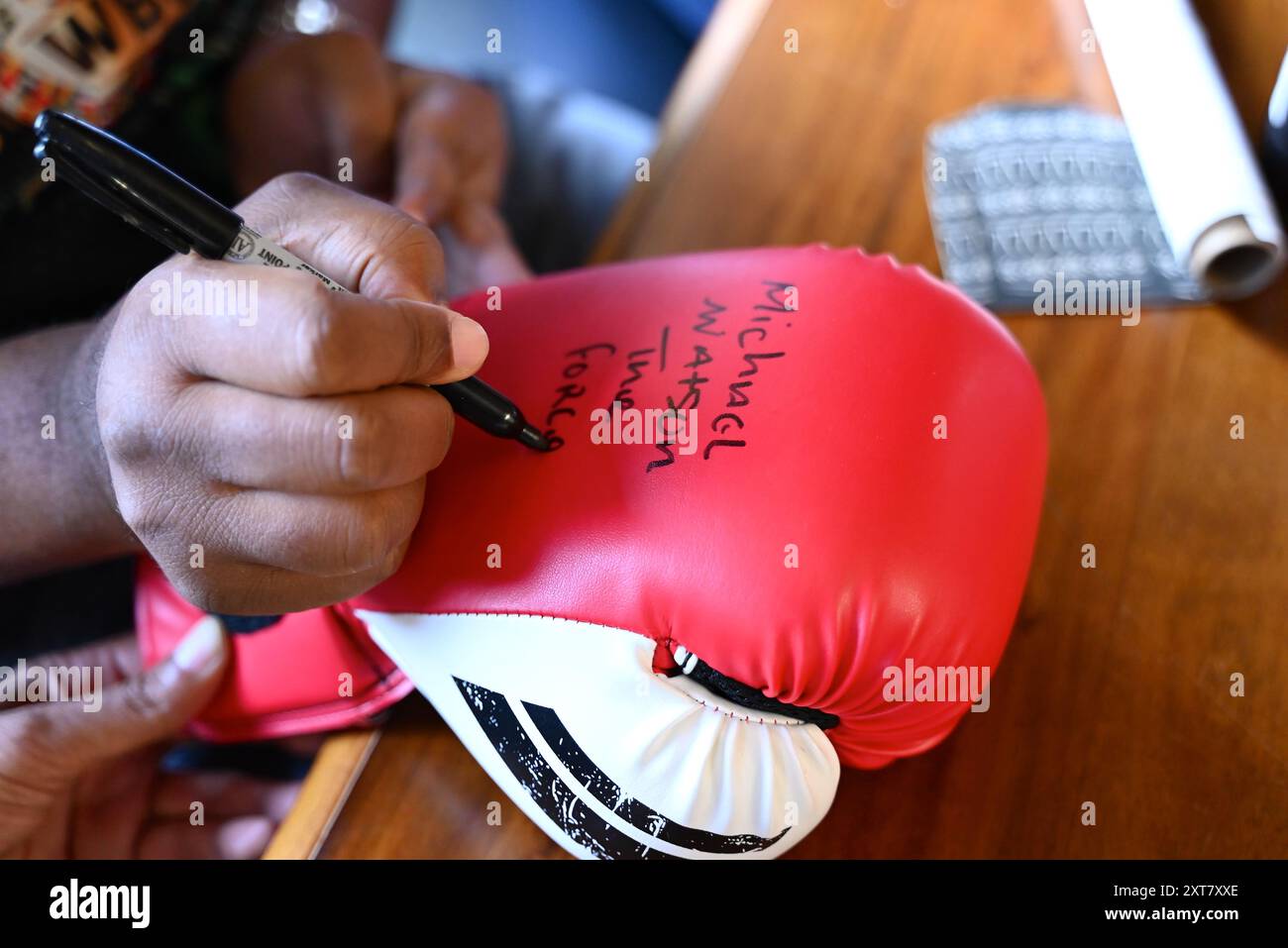 Boxer Michael Watson signed autographs at Poplar's Festival Inn on ...