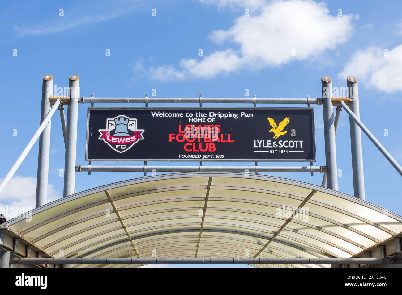 Dripping pan lewes hi-res stock photography and images - Alamy