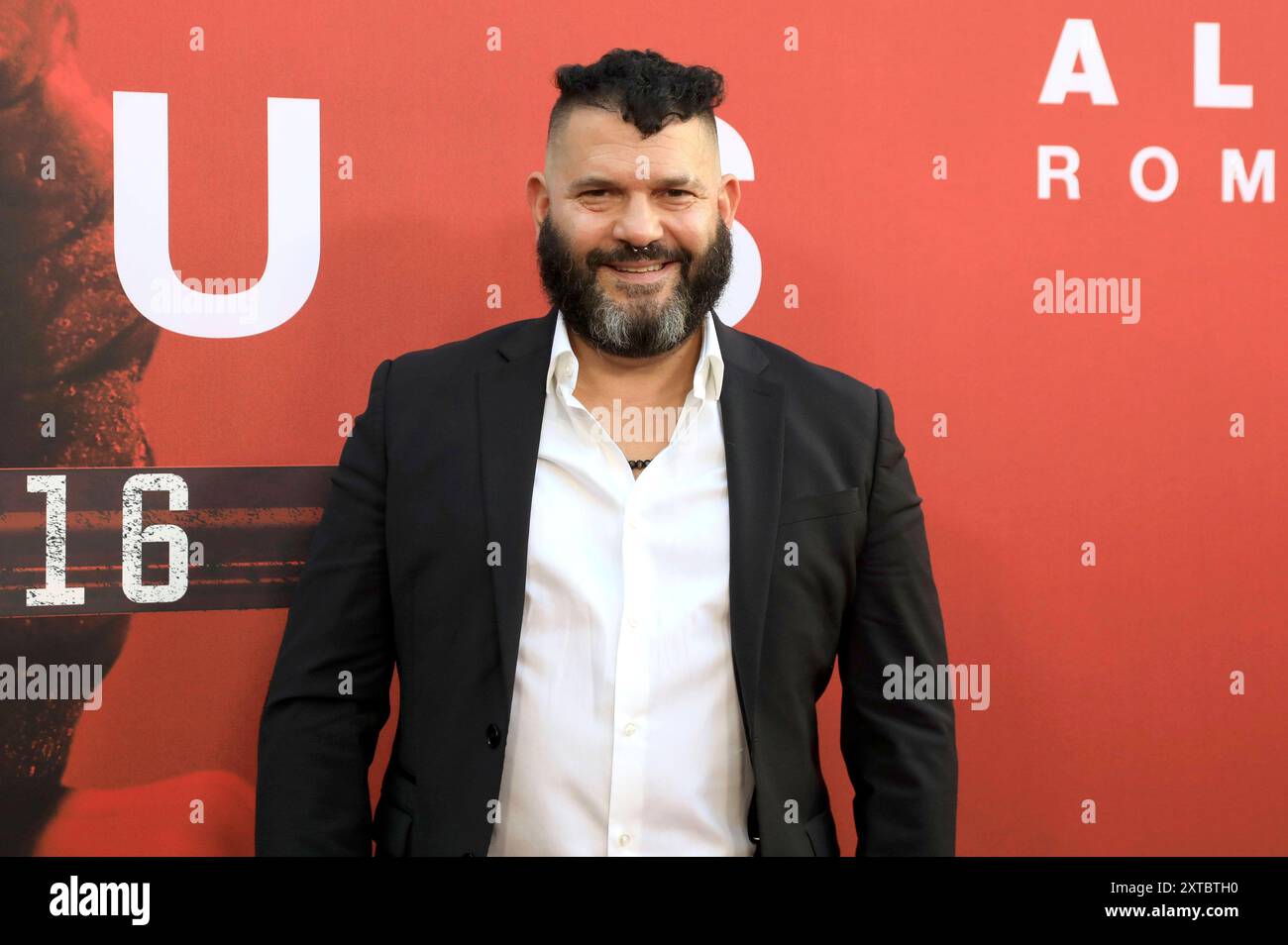 Guillermo Diaz bei der Premiere des Kinofilms Alien: Romulus im TCL ...
