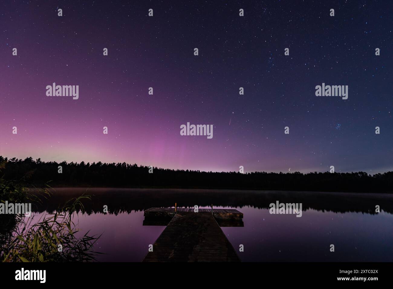 Aurora Borealis northern lights, meteor, Jupiter, Mars, stars over the ...