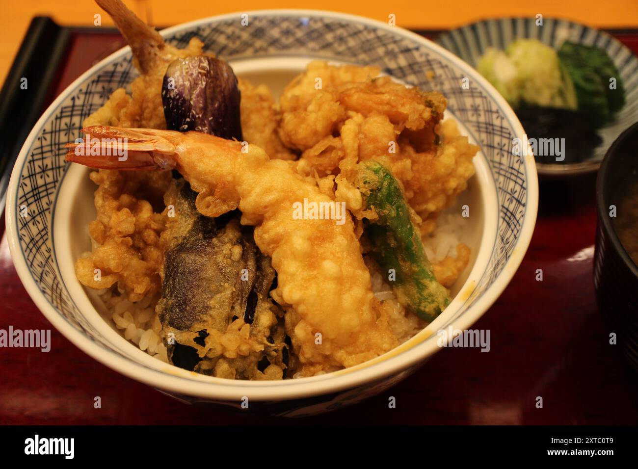 Shrimp tempura bowl hi-res stock photography and images - Alamy