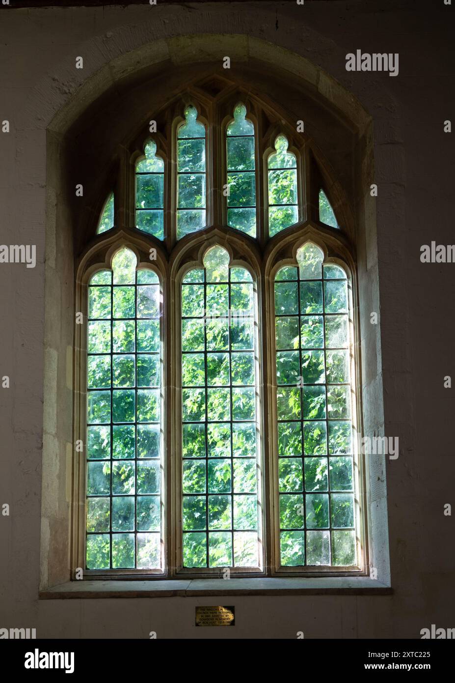 South facing plain glass window, St. Mary the Virgin Church, Pillerton ...