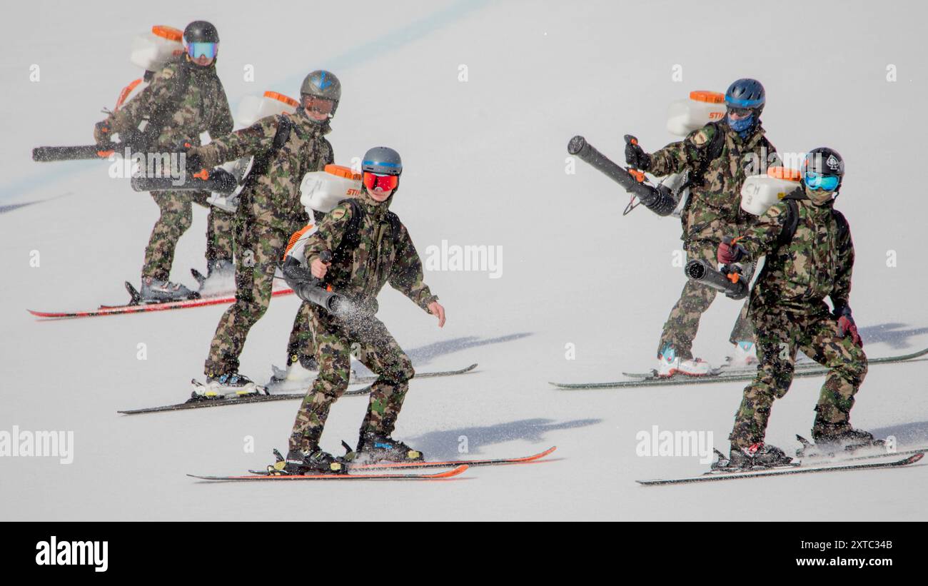 Salting of the slope hi-res stock photography and images - Alamy