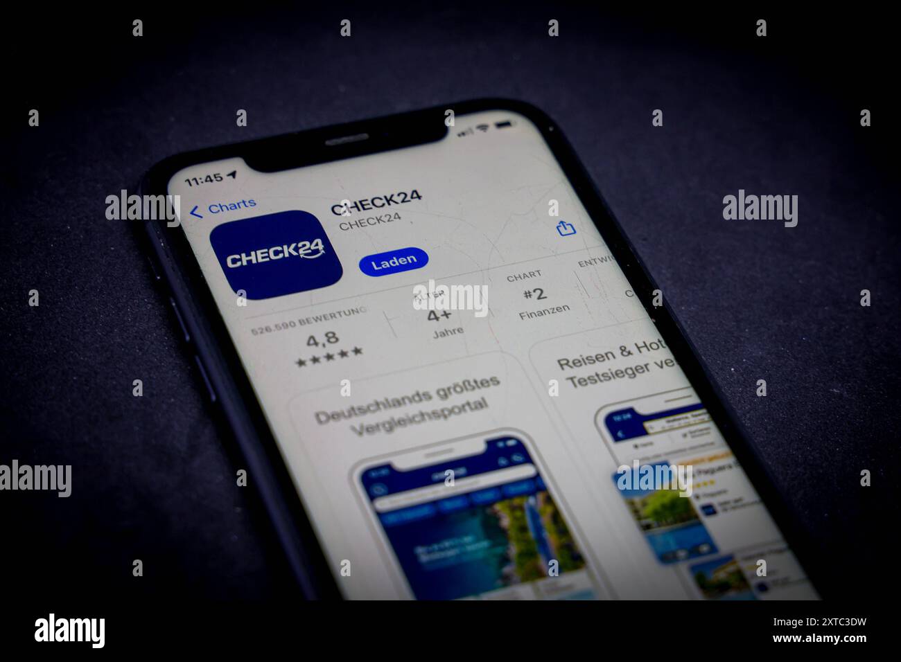 Check24 app hi-res stock photography and images - Alamy