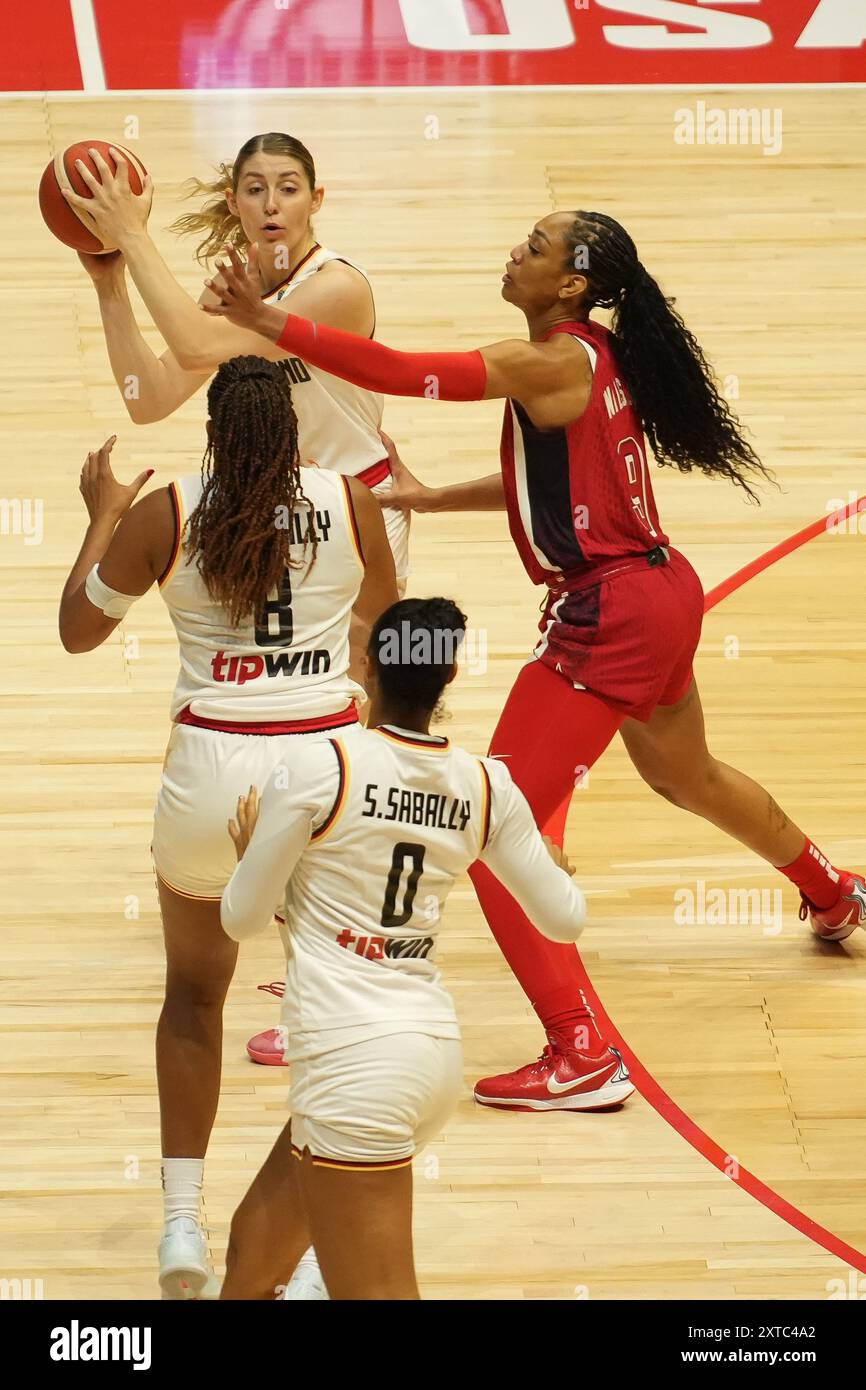 Luisa Geiselsöder OF GERMANY AND AJA WILSON OF TEAM USA during the ...