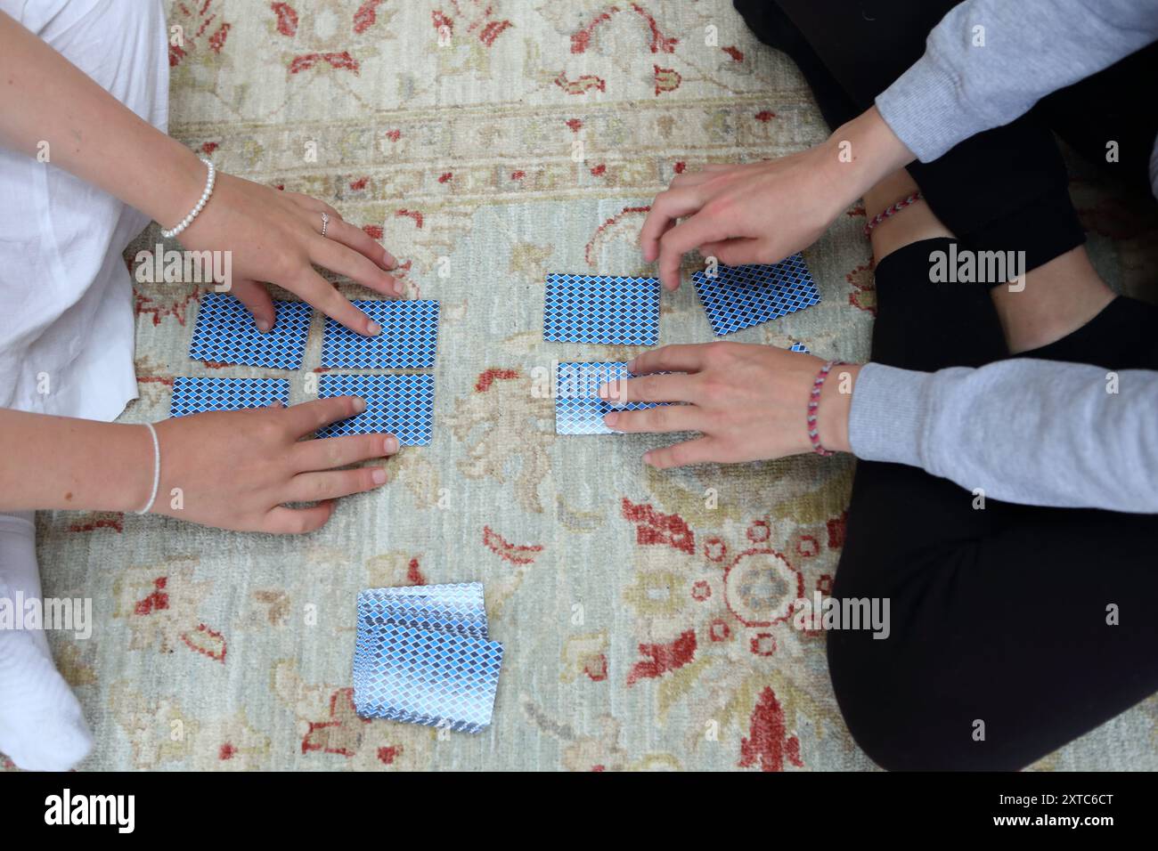 Sisterly rivalry hi-res stock photography and images - Alamy