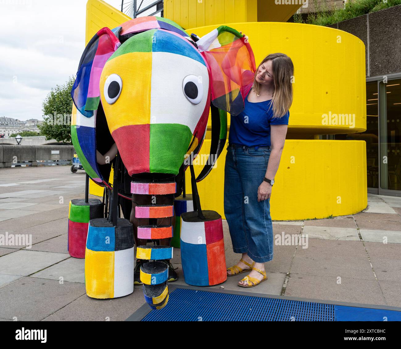 Elmer david mckee hi-res stock photography and images - Alamy
