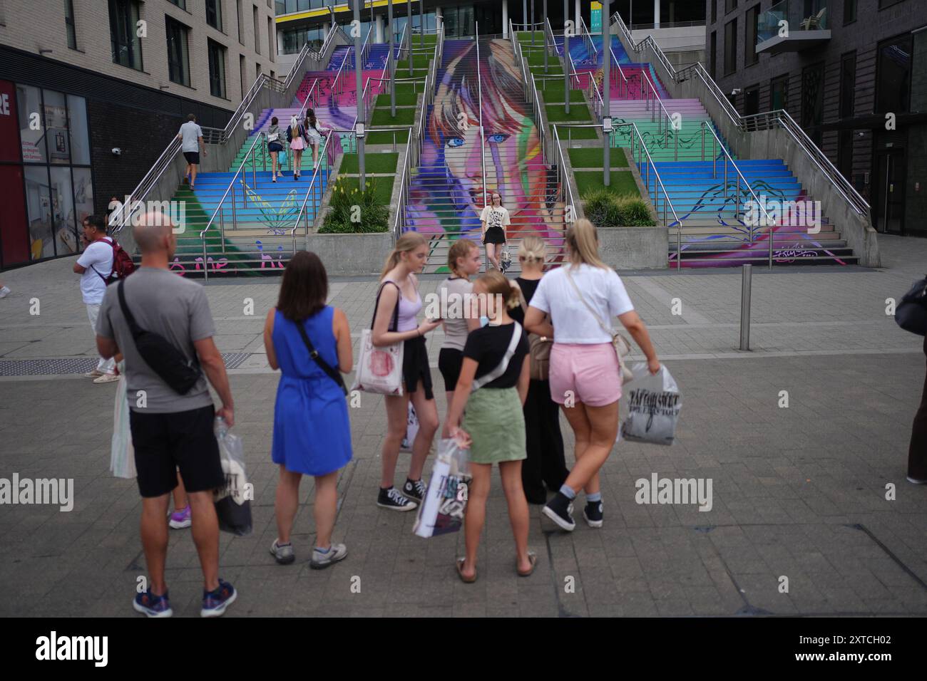 Taylor swift murals hi-res stock photography and images - Alamy