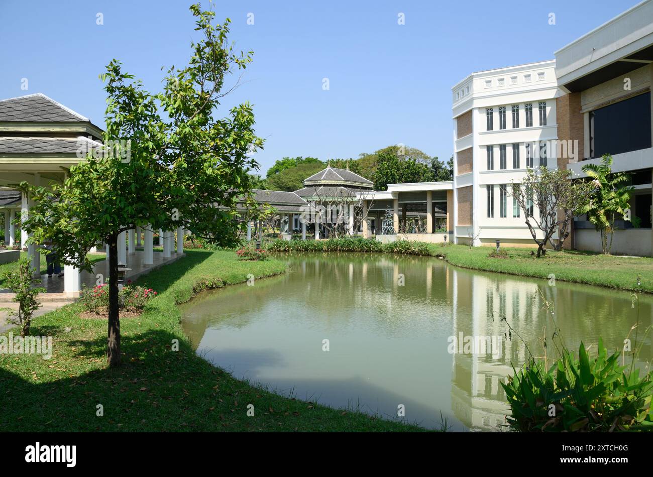 University Silpakorn, Sanam Chandra Palace Campus, Nakhon Pathom ...