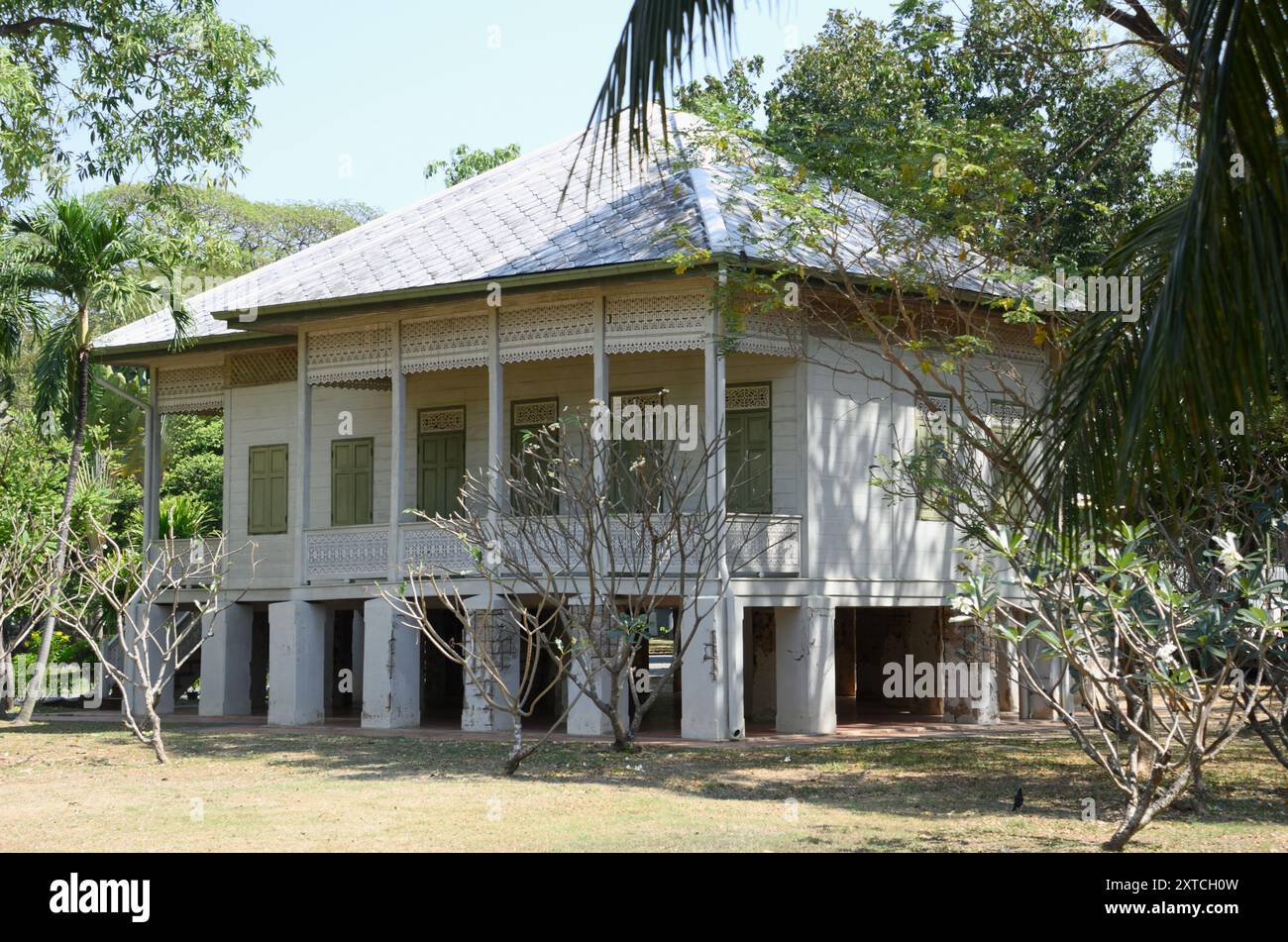 University Silpakorn, Sanam Chandra Palace Campus, Nakhon Pathom ...