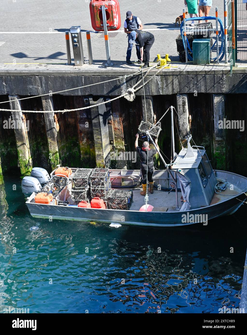 Fishing Boats Oban Scotland Harbour Stock Photo - Alamy