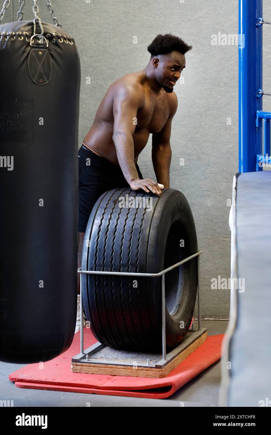 Boxer und trainer hi-res stock photography and images - Alamy