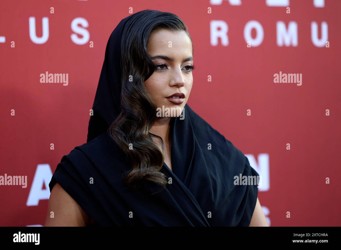 Alien romulus isabela merced hi-res stock photography and images - Alamy