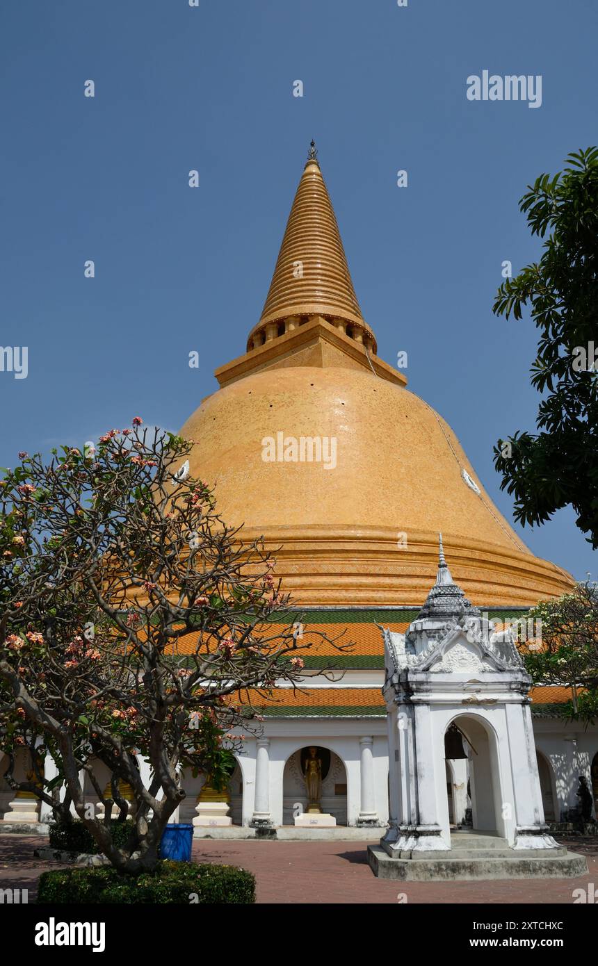 Phra Pathom Chedi , Nakhon Pathom, Mueang Nakhon Pathom, Thailand, Asia ...