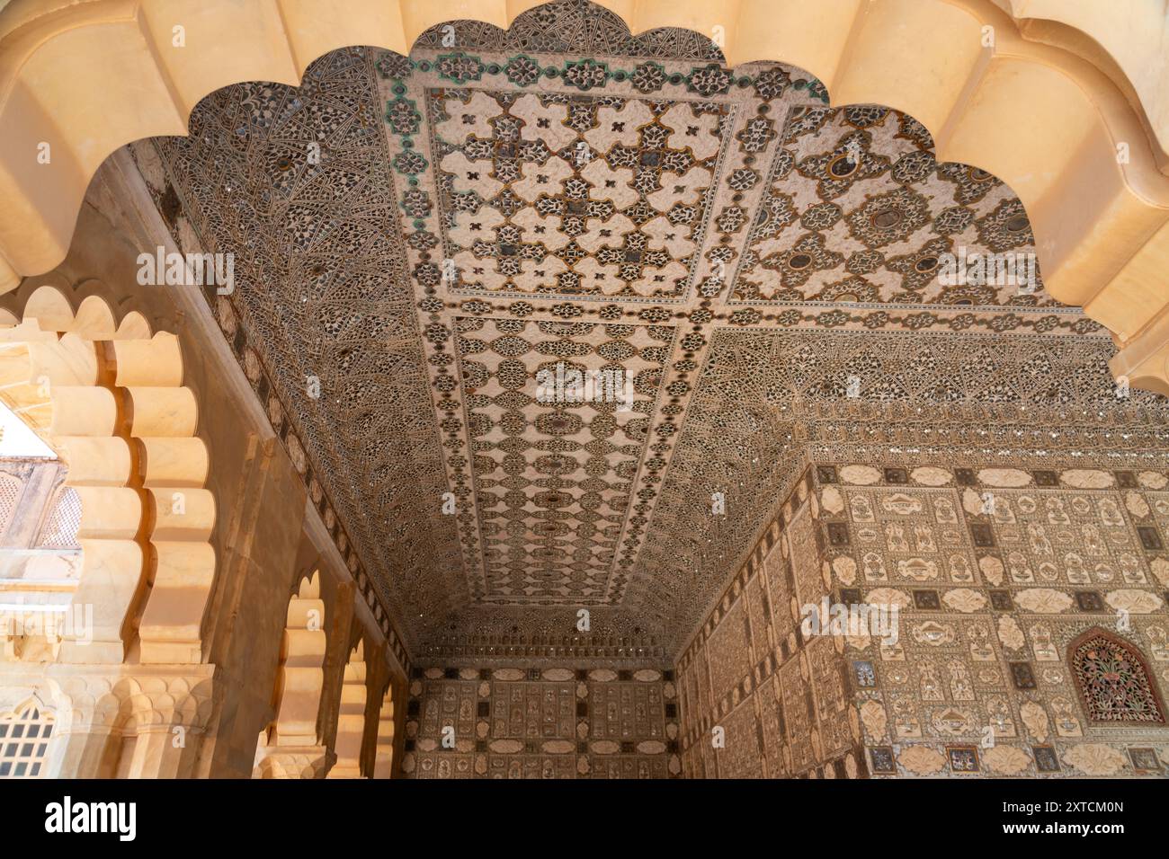 Amber fort india interior hi-res stock photography and images - Alamy