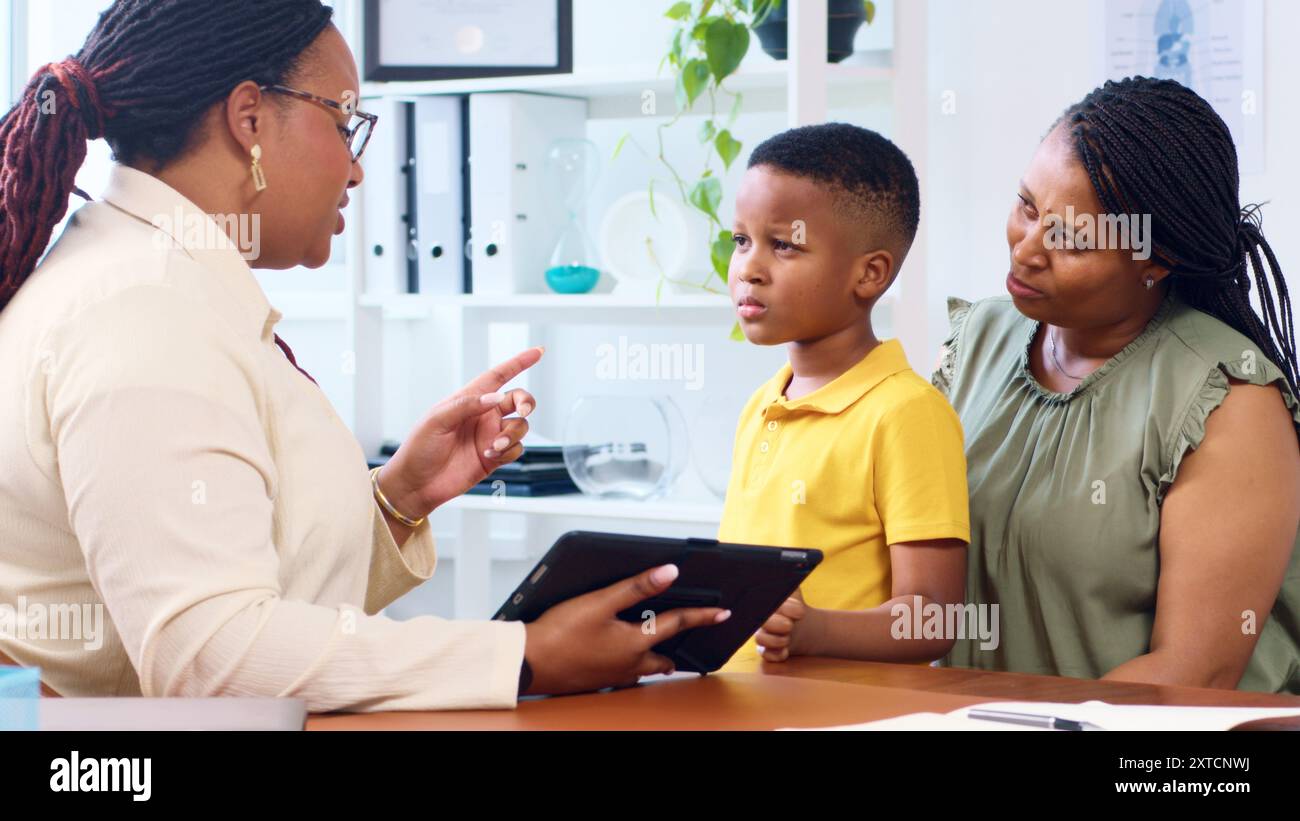 Child guidance clinic hi-res stock photography and images - Alamy