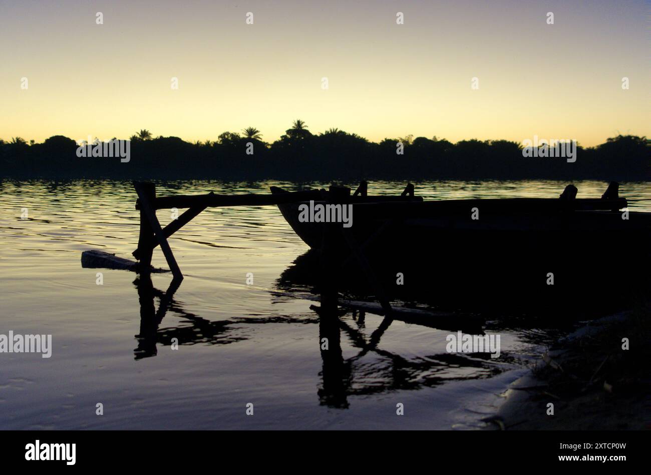 Traditional fishing pirogue boat hi-res stock photography and images ...